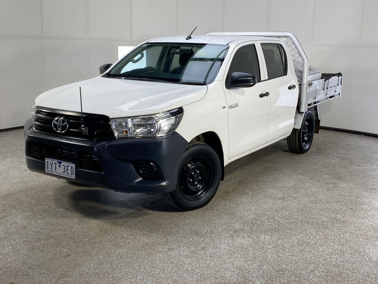 2016 Toyota Hilux 4X2 WORKMATE GUN122R Turbo Diesel Manual Dual Cab ...