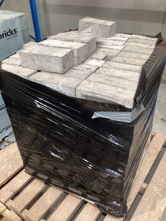 1 x Pack of Bricks Auction (0003-3029274) | Grays Australia