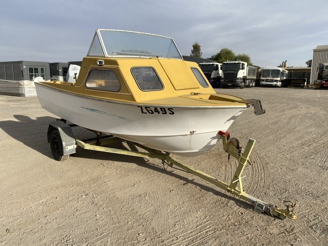 CUSTOM POWER BOAT - NO RESERVE Auction (0001-60016346) | Grays Australia
