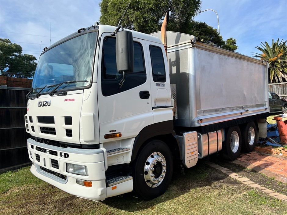2012 Isuzu FH CXY Giga 6 x 4 Tipper Truck Auction (0003-5056580 ...