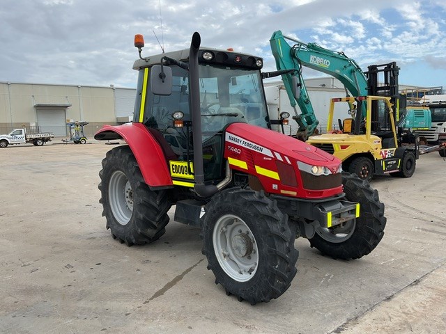 2019 Massey Ferguson 5440 Tractor Auction (0023-9051567) | Grays Australia