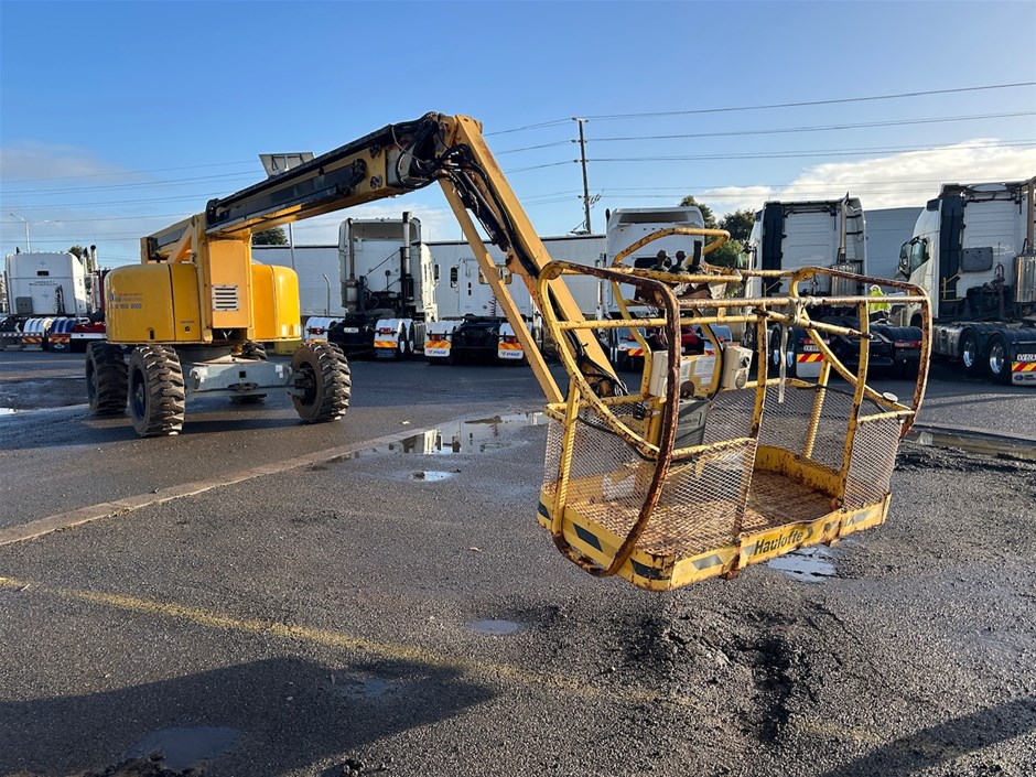 No Reserve: 2010 Haulotte Group HA260PX Boom Lift