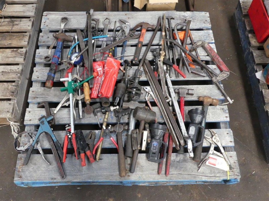 Large Qty of Hand Tools Auction (0027-5056769) | Grays Australia