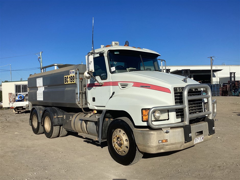 2007 Mack Metroliner Water Truck Auction (0014-7052214) | Grays Australia