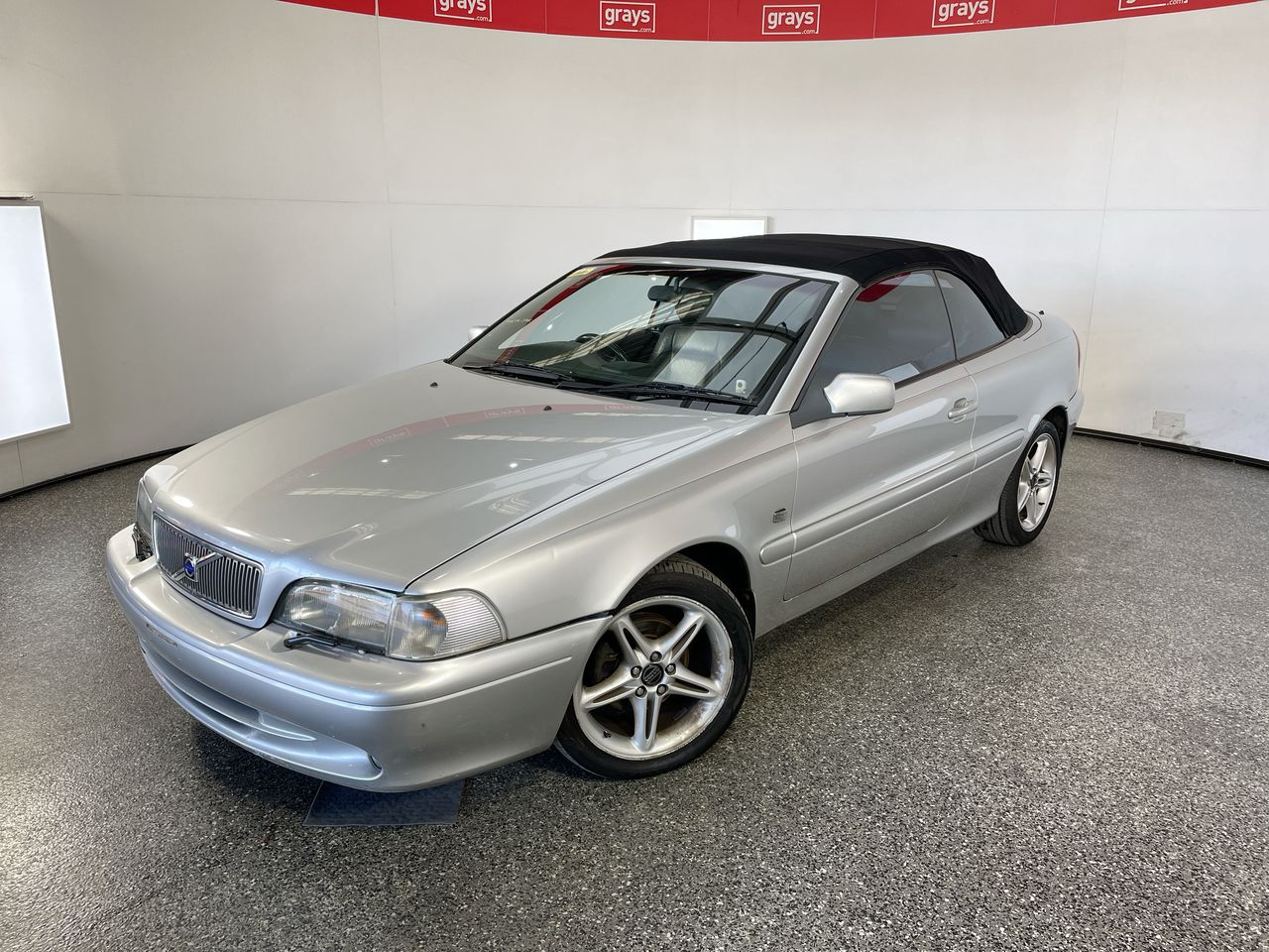 2002 Volvo C70 T5 Automatic Convertible Auction (0001-10346650) | Grays ...