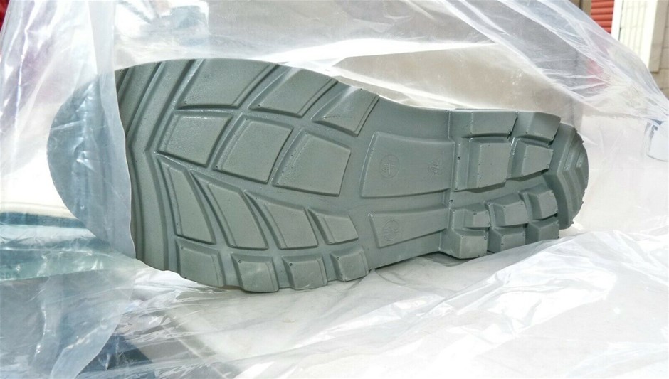 Maxisafe WHITE NON SAFETY SIZE US 8 AU 7 EU 41 Boots - DELIVERY ...
