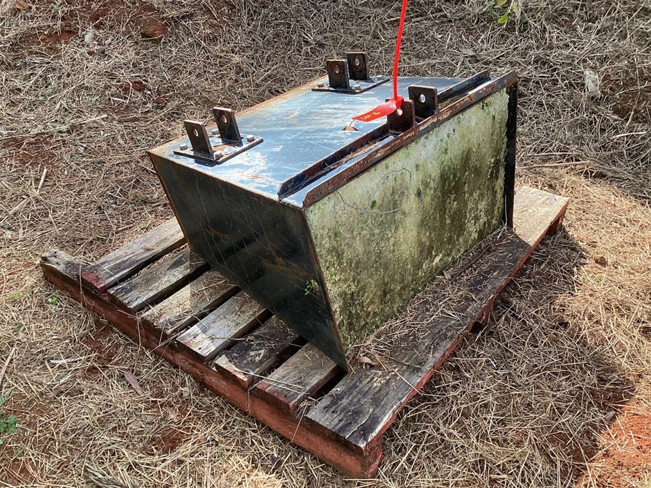 Challenge Implements Front End Loader Compact Counterweight Auction ...