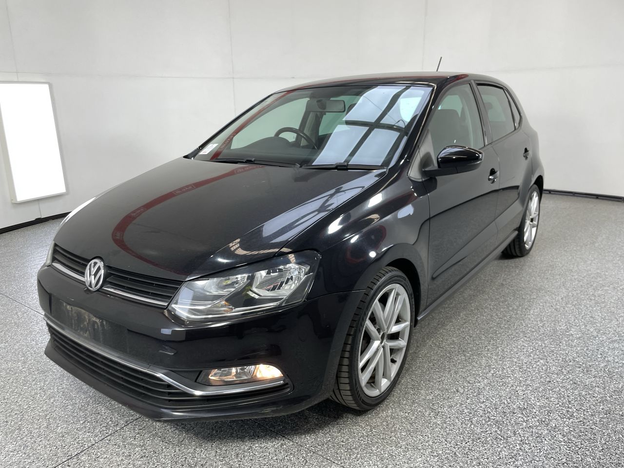 2016 Volkswagen Polo 81TSI COMFORTLINE 6R Auto Hatchback Auction (0001 ...