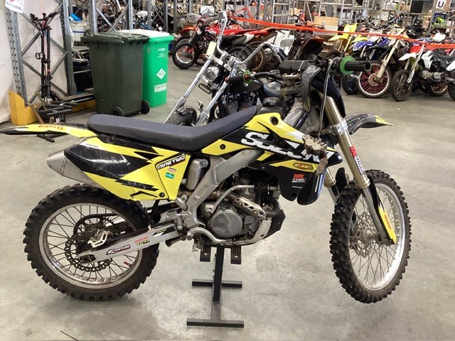 Suzuki Unknown Motorcycle Auction (0001-9052589) | Grays Australia