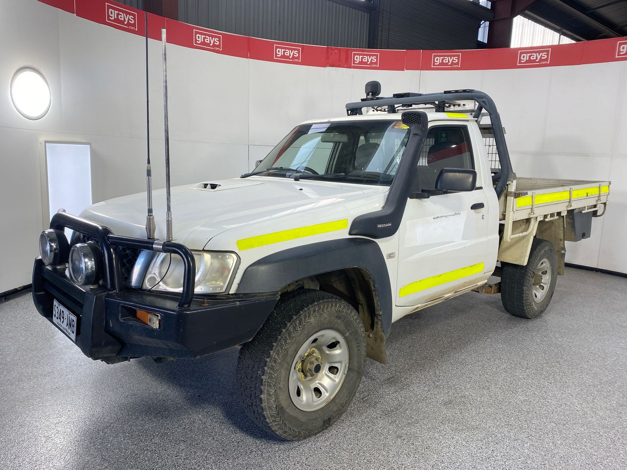 2010 Nissan Patrol DX Turbo Leaf Cab GU T/D Manual Cab Chassis Auction ...