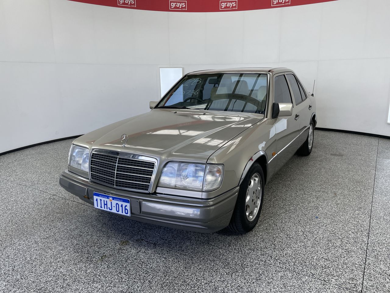 1993 Mercedes Benz E280 Automatic Sedan Auction (0001-9052844) | Grays ...
