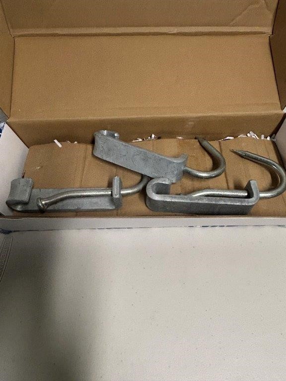 7 x Galvanised Steel Butcher Shop Rail Hooks Auction (0035-5057488 ...