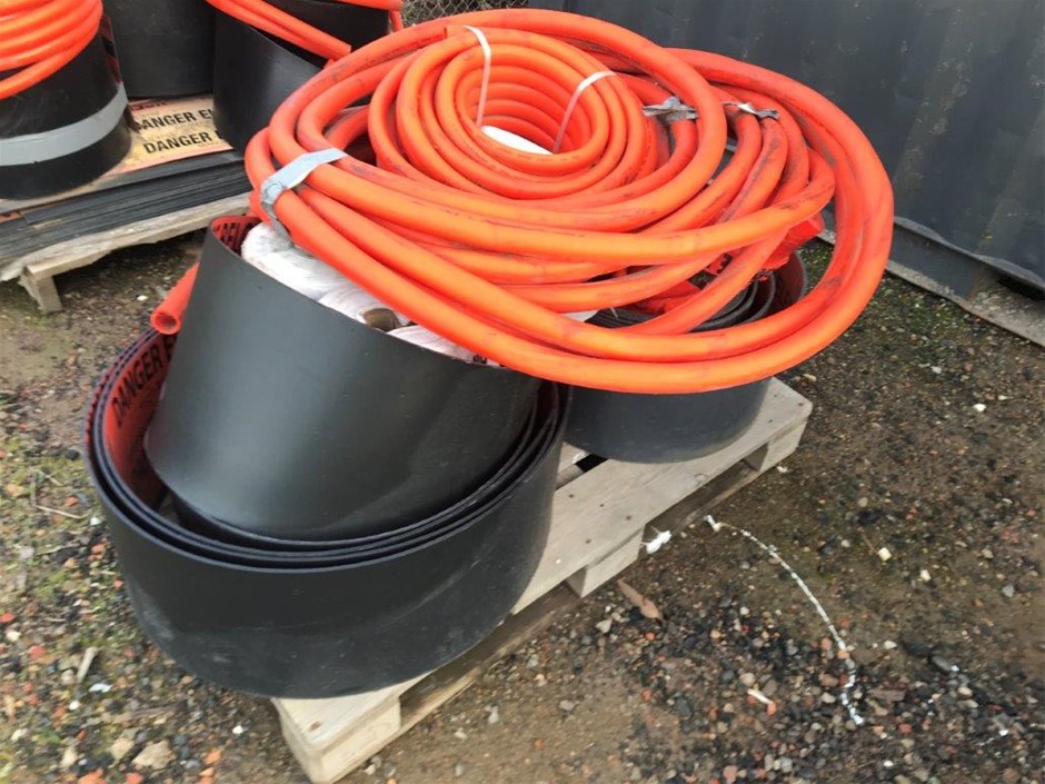 1x Pallet of PVC Conduit and Matting Auction (0153-3030224) | Grays ...