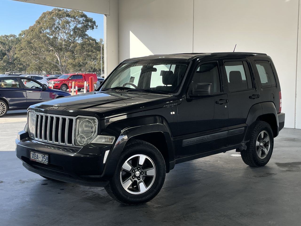 200 Jeep Cherokee Sport KK Automatic Wagon Auction (0001-21033267 ...