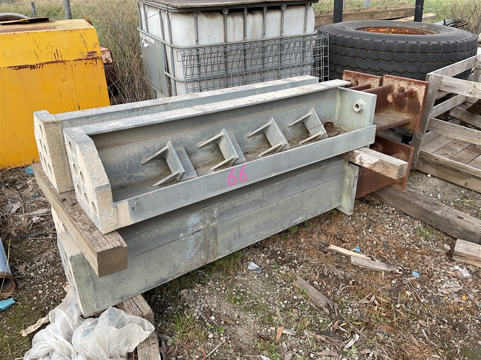 FAVCO 1500 Tower Starter Legs Auction (0068-3029957) | Grays Australia
