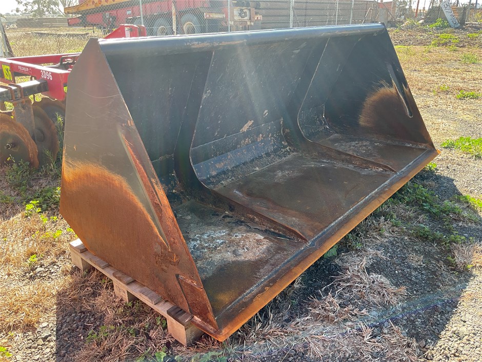 Front End Loader Bucket Auction (0005-7053195) | Grays Australia