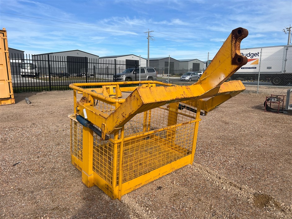 Franna Crane Man Basket Auction (0085-3030010) | Grays Australia
