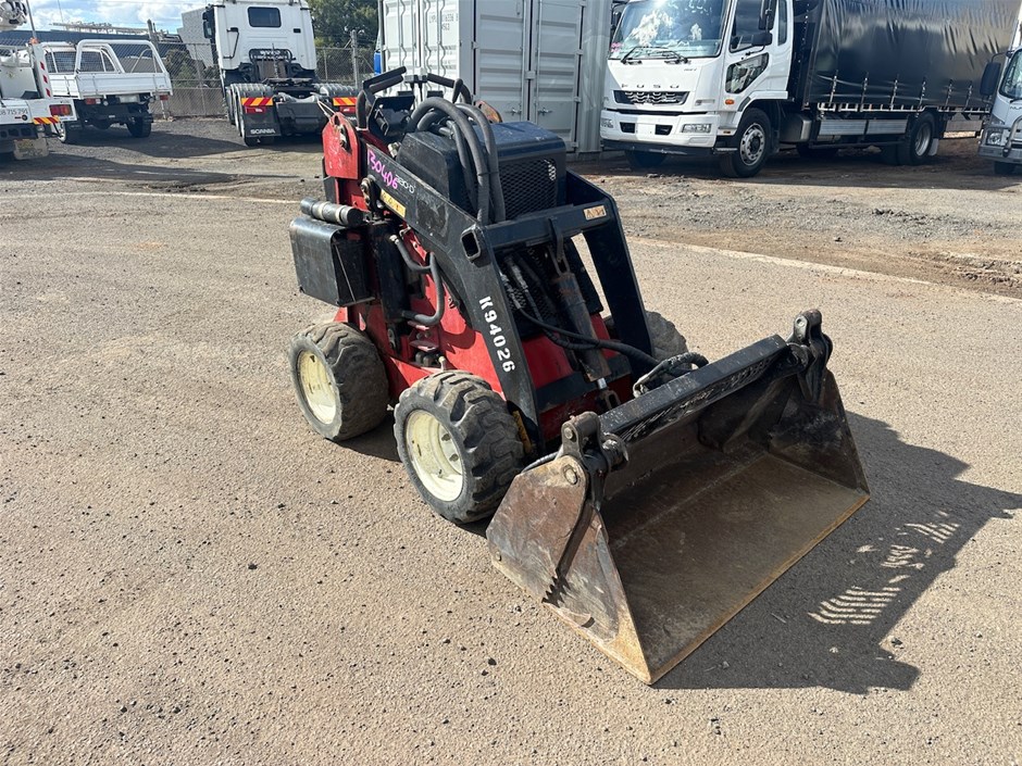 Toro 320-D Mini Loader Auction (0006-3030343) | Grays Australia