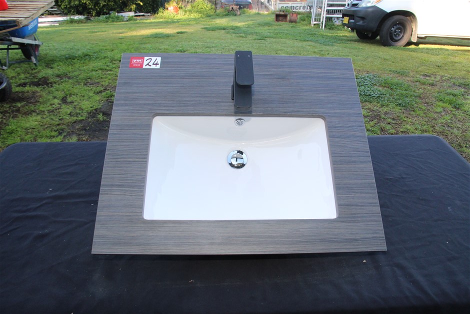 Raymor Basin with Display Stand Auction (0024-5057615) | Grays Australia
