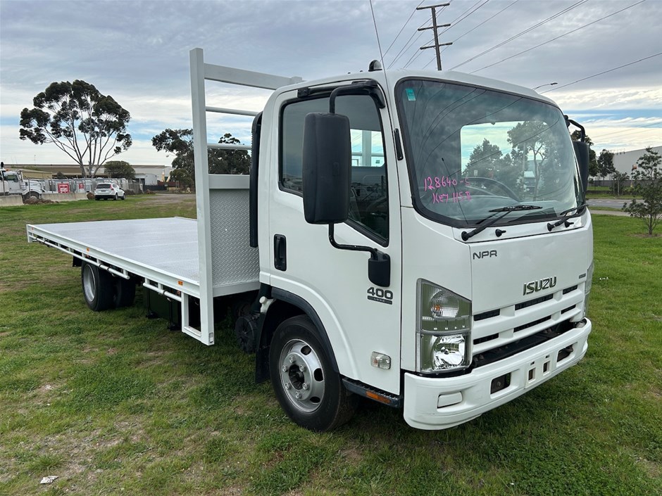 2009 Isuzu NPR 400 Long 4 x 2 Tray Body Truck Auction (0001-3030546) | Grays Australia