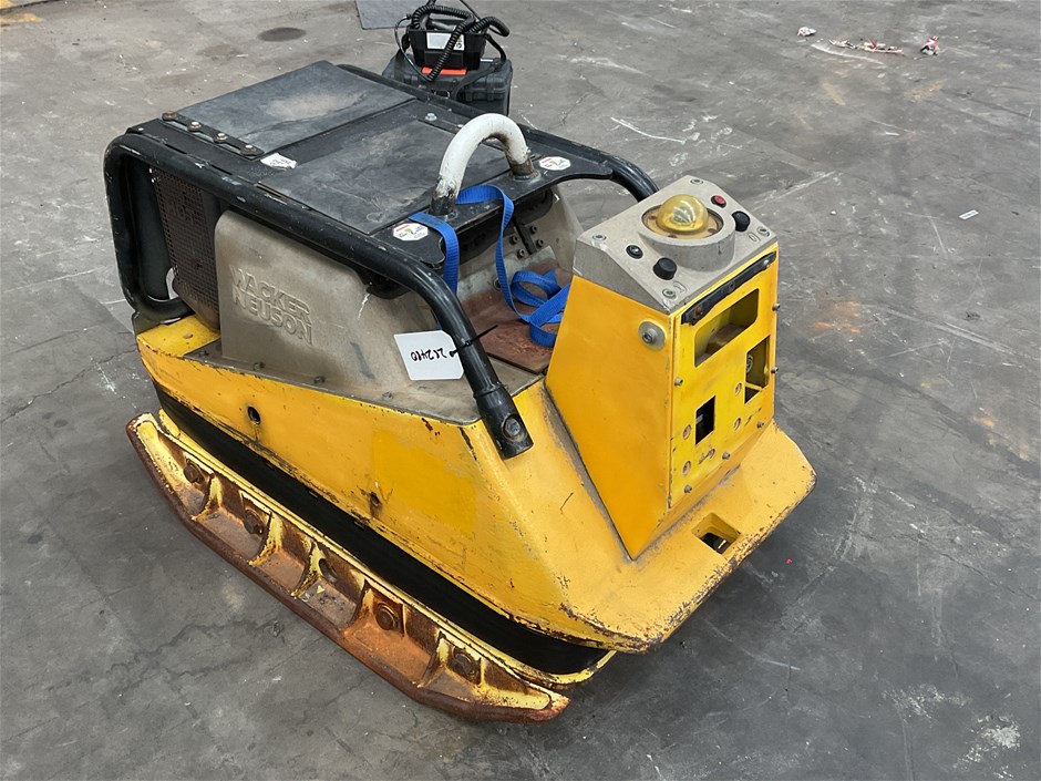 Wacker Neuson Plate Compactor Remote Control 600kg Auction (0038 ...