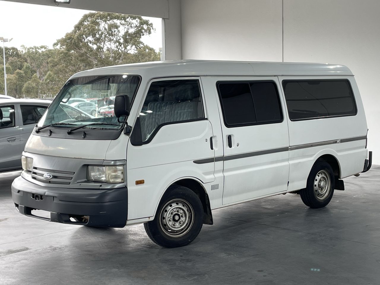 Ford Econovan 4.7M STEEL JH Automatic Van Auction (0001-21034440 ...