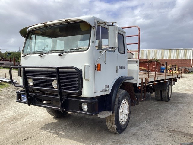 1987 Acco International 1850D 4 x 2 Tray Body Truck Auction (0002-9054149) | Grays Australia