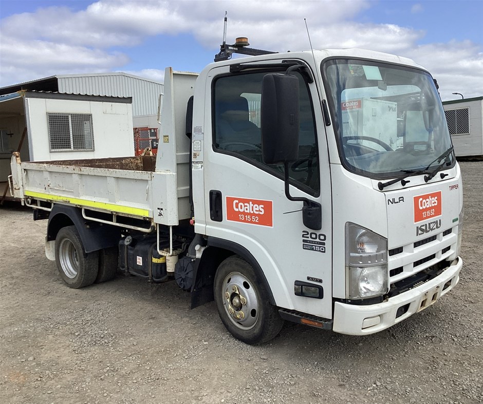 2014 ISUZU NLR 4 x 2 Tipper Truck Auction (0003-3030190) | Grays Australia