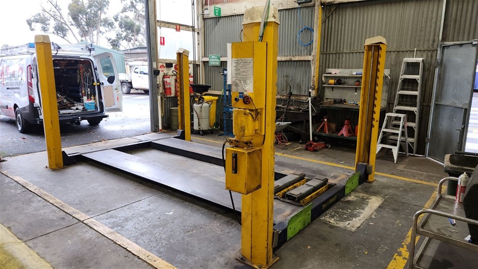 Tecalemit Tec 4000 4 Post Vehicle Hoist Auction (0025-8019172) | Grays ...