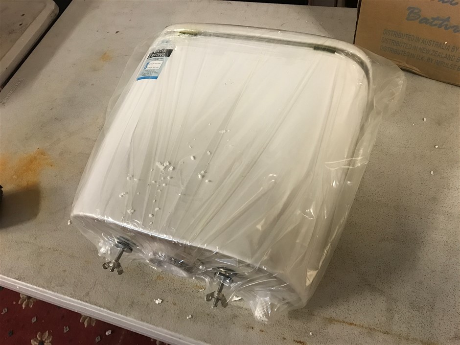 1x Imperial Ware: Tribune Cistern with Evo Round Flush Button Auction ...