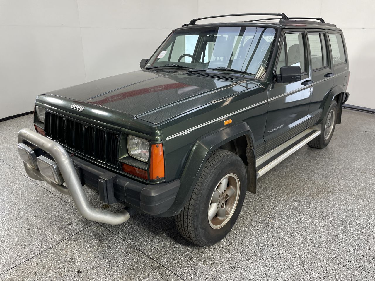 1996 Jeep Cherokee Classic (4x4) XJ Automatic Wagon Auction (0001 ...