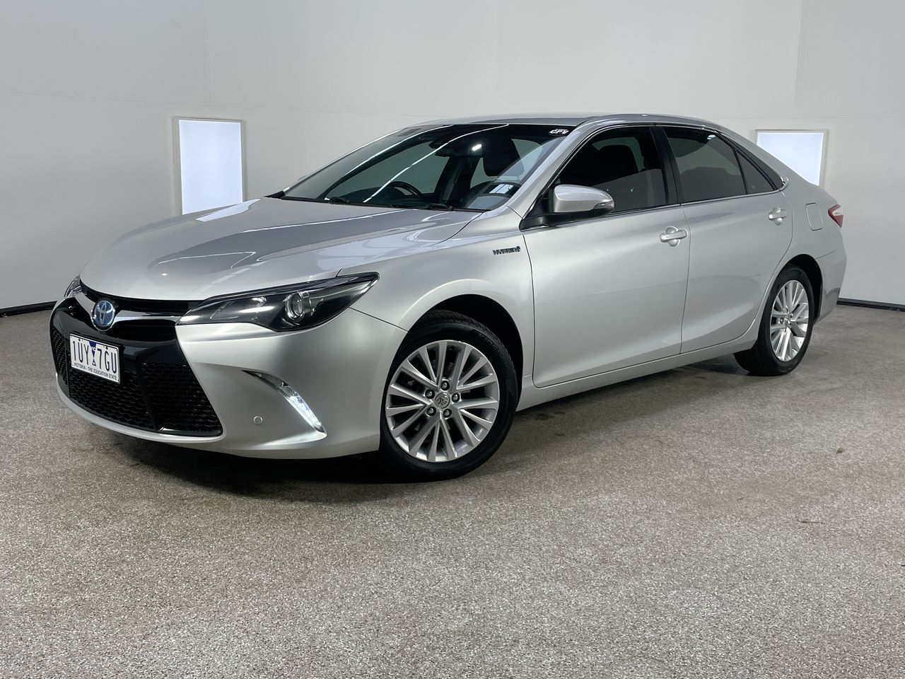 2016 Toyota Camry Atara SL Hybrid AVV50R CVT Sedan Auction (0001 ...