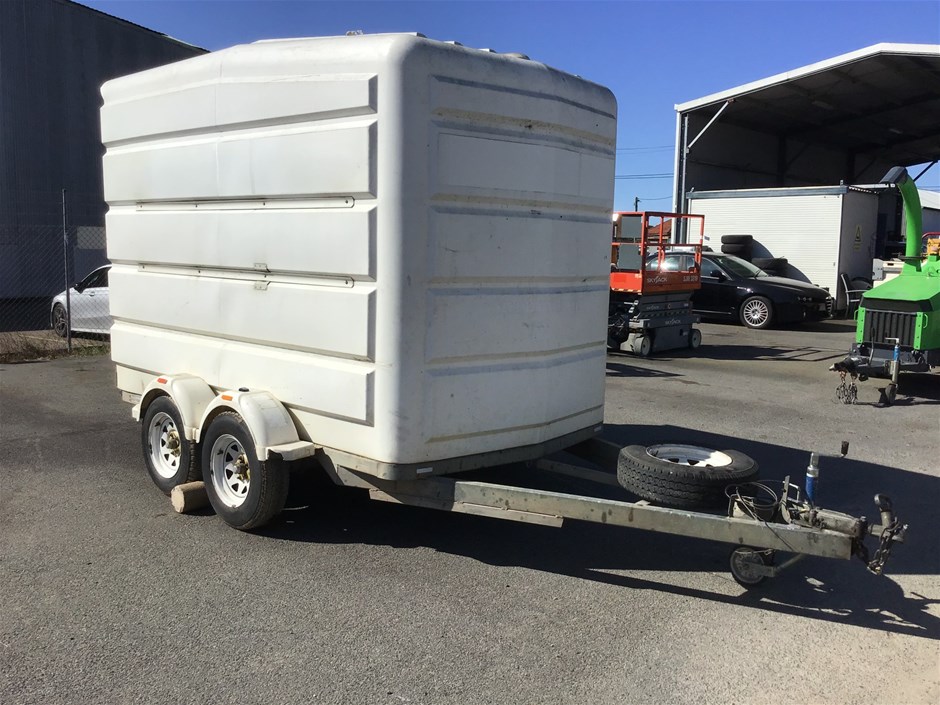 Large enclosed trailer Tandem Dry Freight Van Trailer Auction (0018 ...