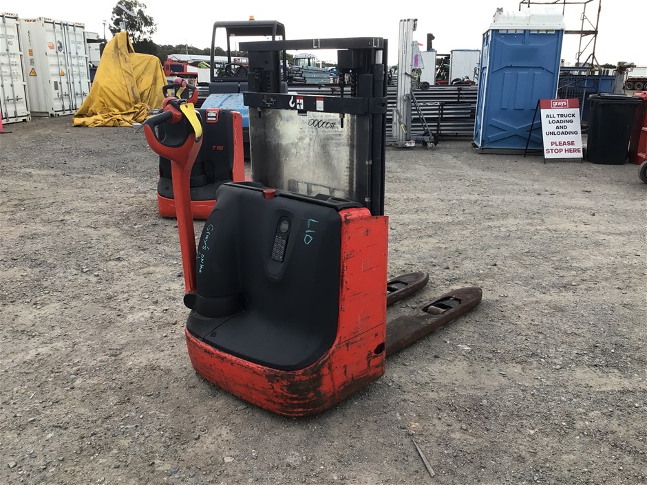 Linde L-10 Pallet Truck Auction (0001-7054112) | Grays Australia