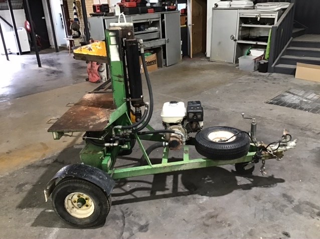 Aussie Chopper Superaxe Log Cutter Auction (0031-5057816) | Grays Australia