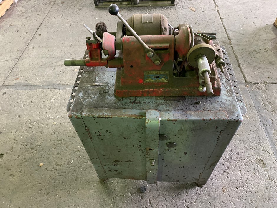 Warren & Brown Valve Refacer Auction (0047-8019439) | Grays Australia