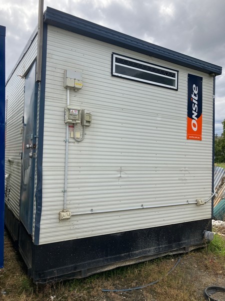 Toilet Block - 6.0m x 3.0m - M-F - Tank Mounted (Dandenong South ...