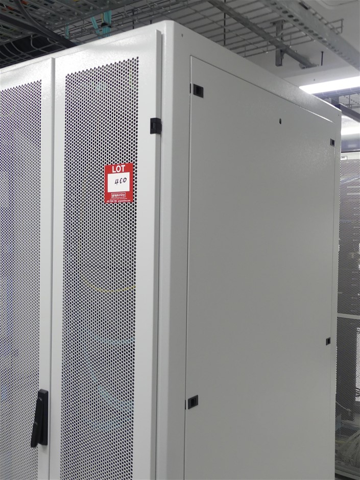 CRS P10132 Full Height Comms Cabinet Auction (0400-5057997) | Grays ...