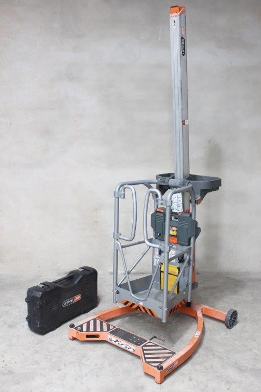 Mobile Personal Lifter “Liftpod JLG” Auction (0034-5058117) | Grays ...