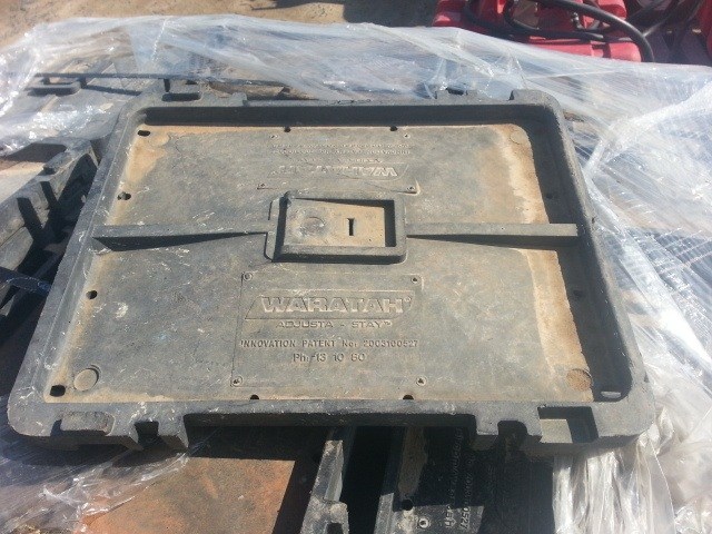 Pallet qty of Waratah adjusta-stay bases, Auction (0219-7004252 ...