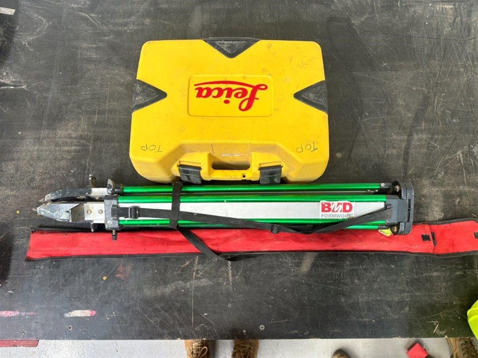 Leica Rugby 640 Laser Level with Stand and Measuring Stick Auction ...