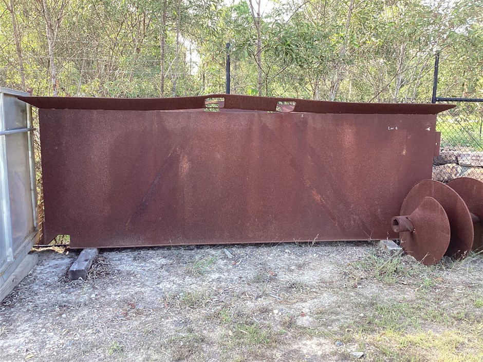 Drag/Sanding Box Auction (0175-7054659) | Grays Australia