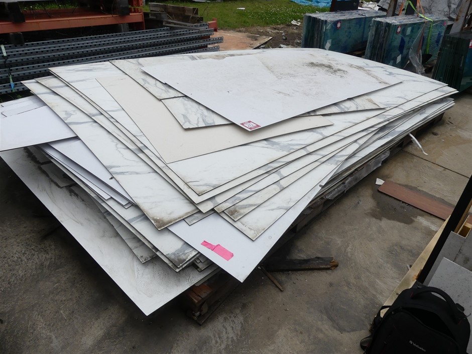 Large Quantity of Compressed Laminate Sheets Auction (0013-5058455 ...