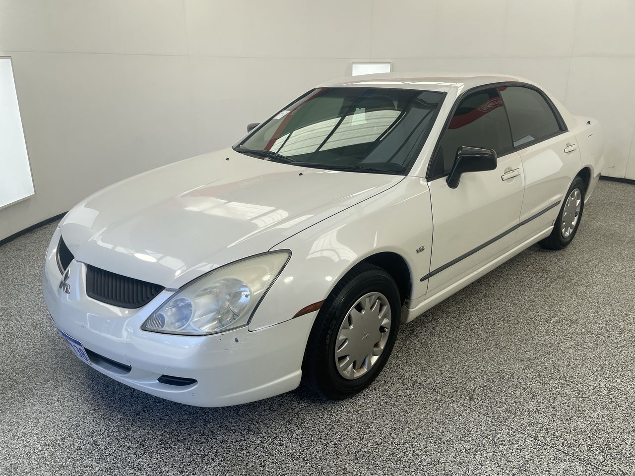 2005 Mitsubishi Magna ES TW Automatic Sedan Auction (0001-9055310 ...