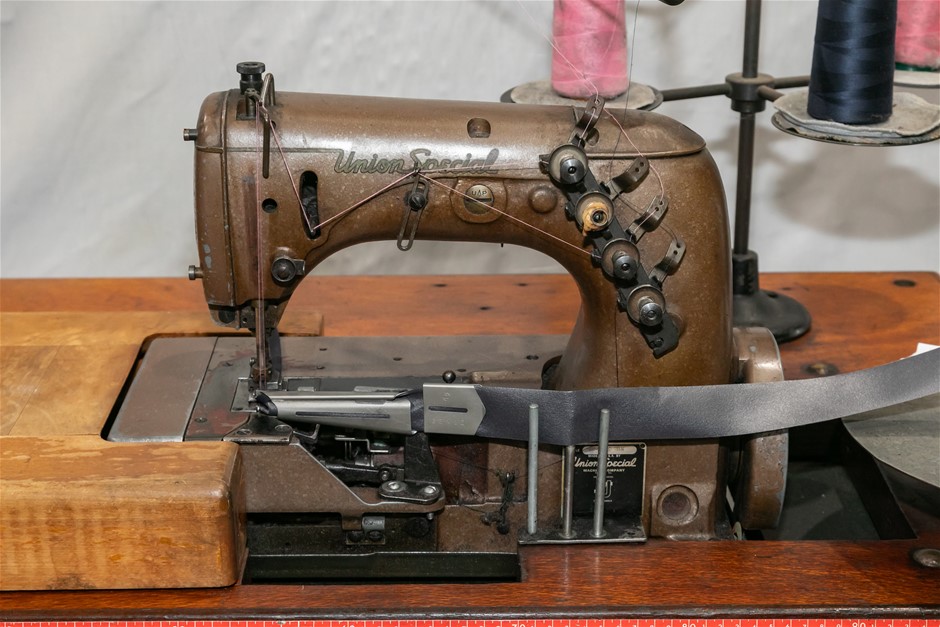 Union Special 52800 Twin Needle Industrial Sewing Machine with ...