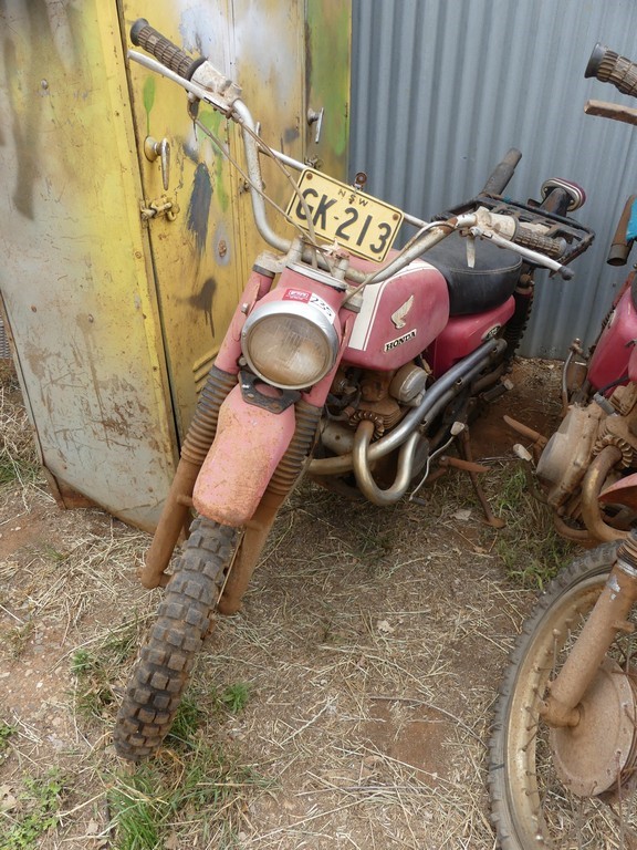 Honda 175 Motor Bike Auction (0235-5058393) | Grays Australia