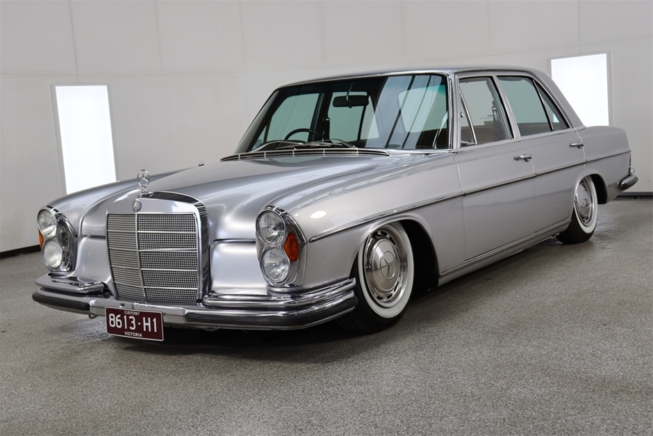 1968 Mercedes Benz 280SE (Custom Airbagged) Automatic Sedan Auction ...