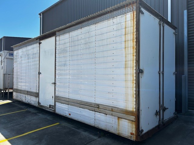 Shipping Container - 8000(L) x 2485(W) x 3100mm(H) Auction (0026 ...