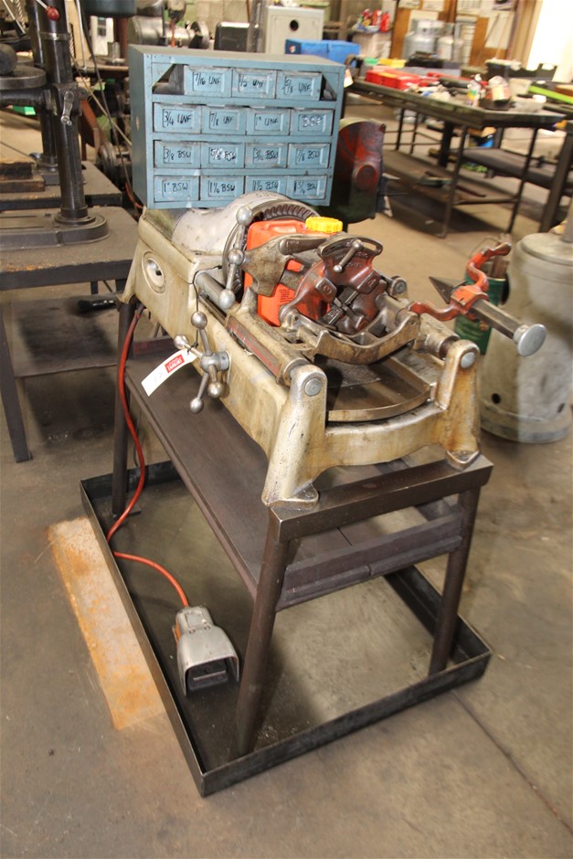 Rigid 533 Pipe Thread Cutting Machine Auction (0031-5058494) | Grays ...