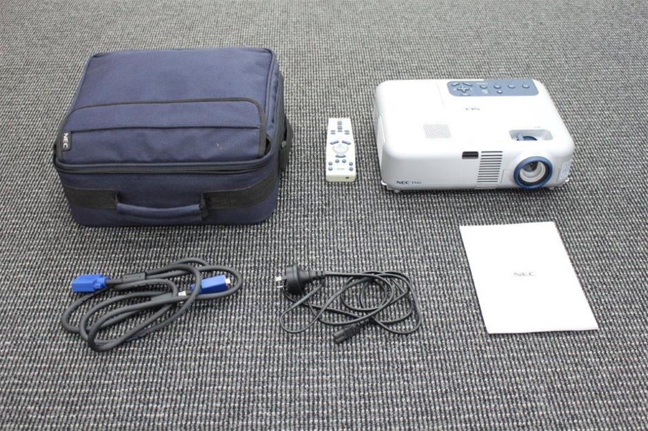NEC VT-460 Projector with Remote Control & Bag Auction (0049-5058606 ...
